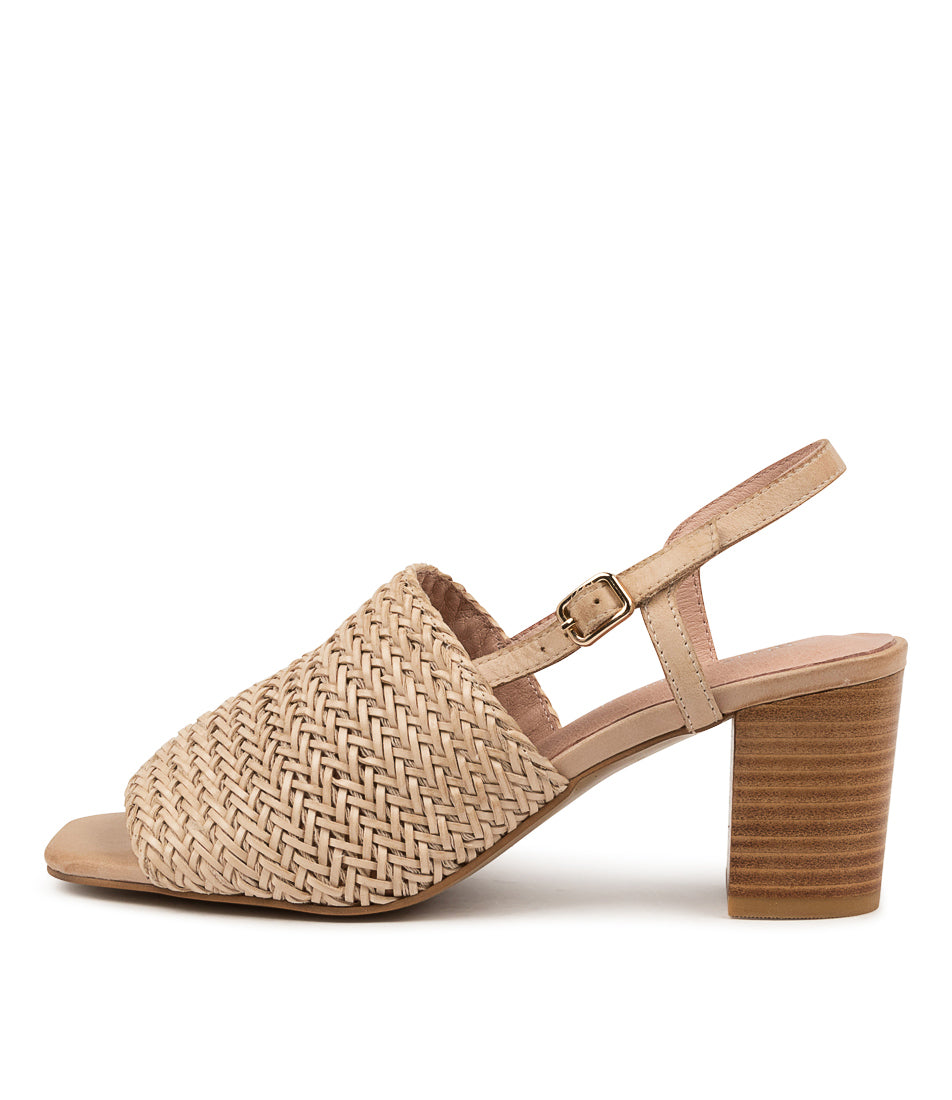 Heels – Django & Juliette